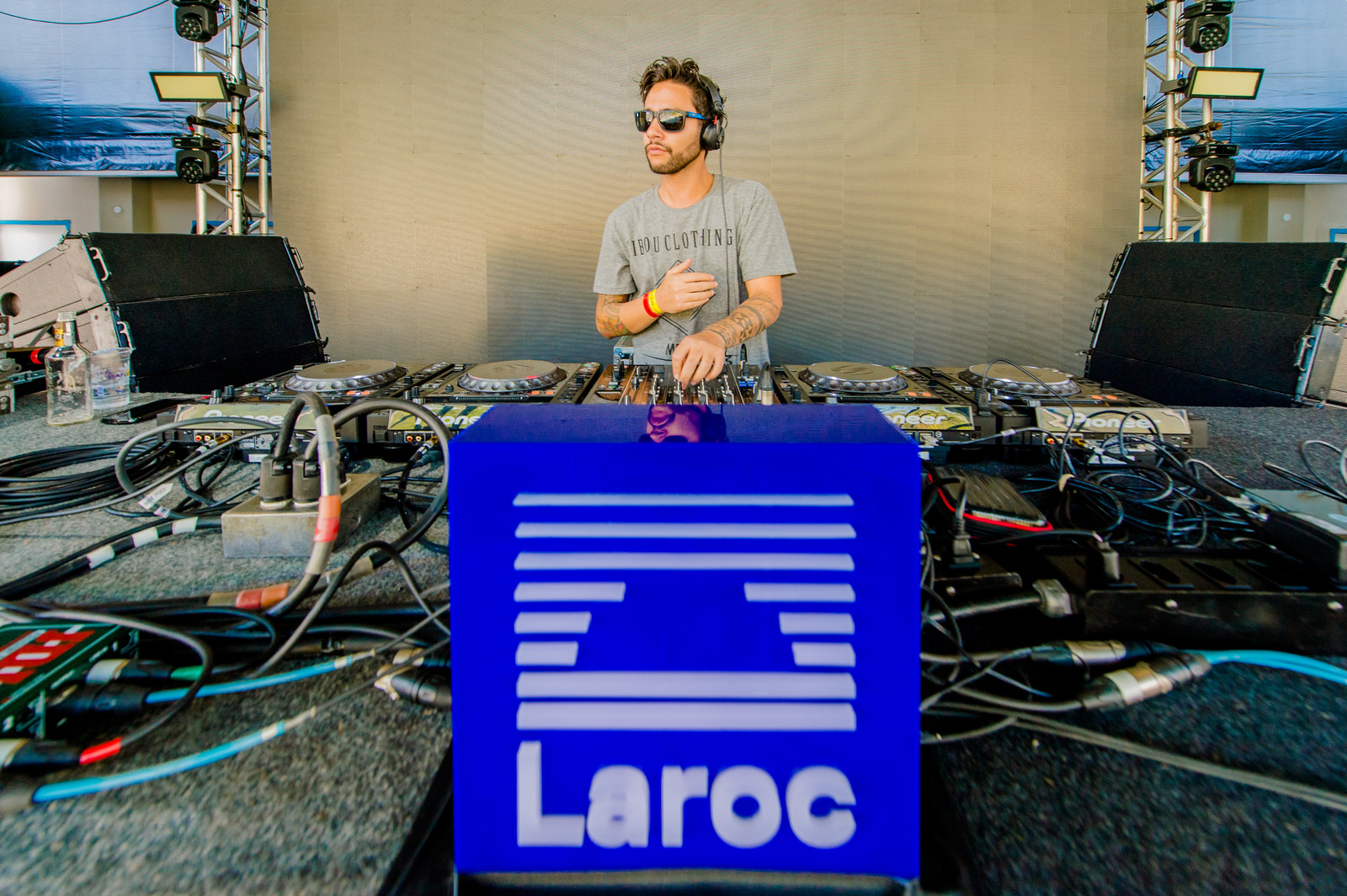 Fotos e Vídeos - Laroc