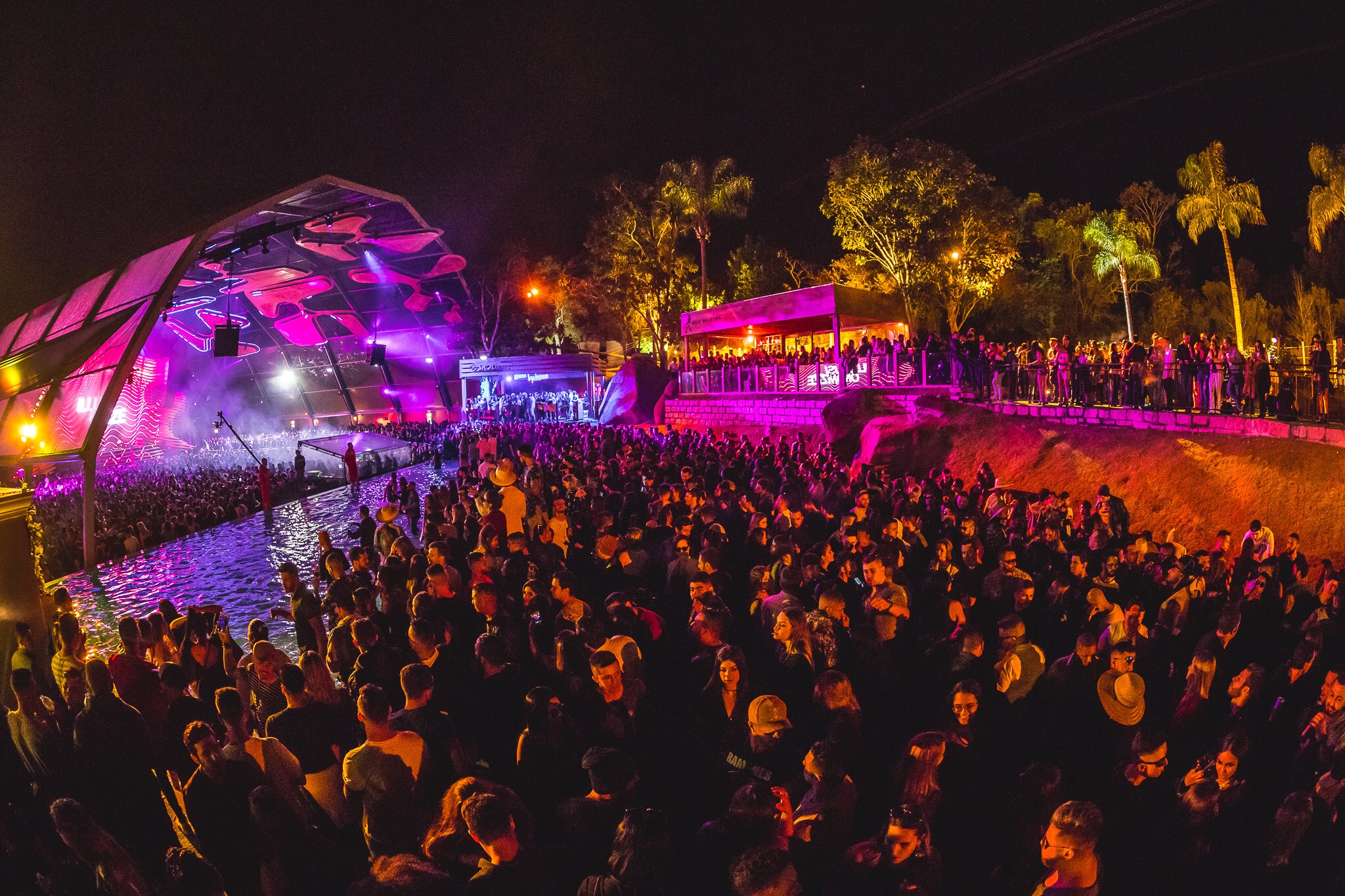 Fotos e Vídeos - Laroc