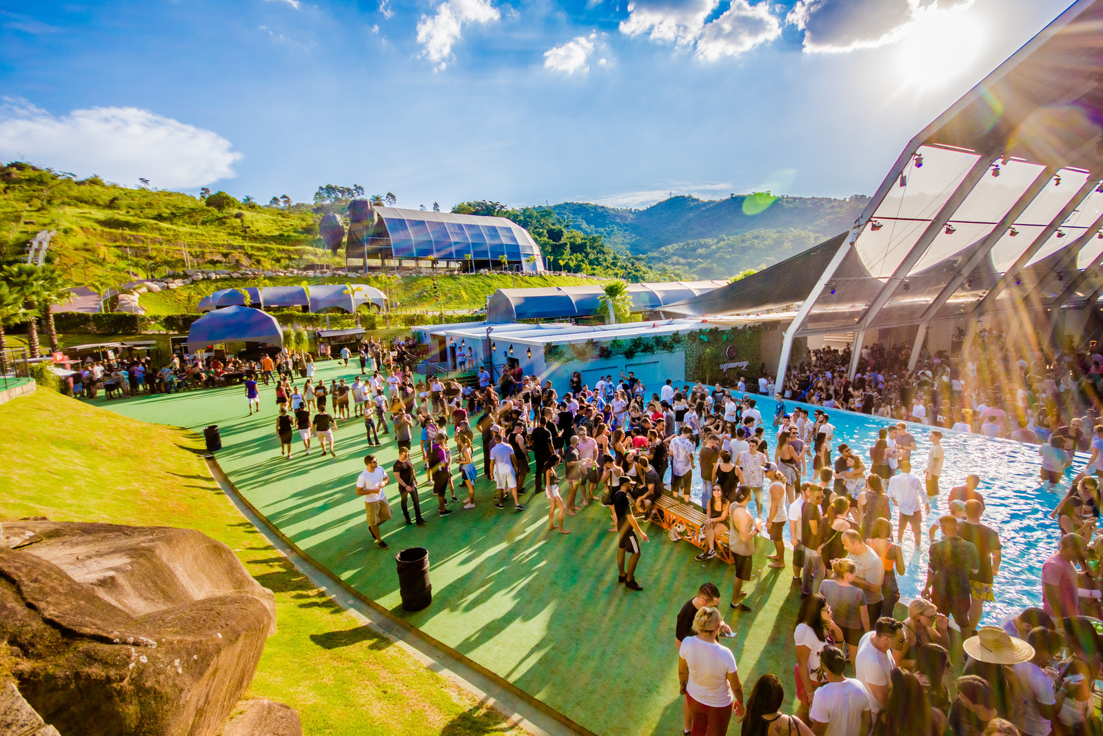 Fotos e Vídeos - Laroc